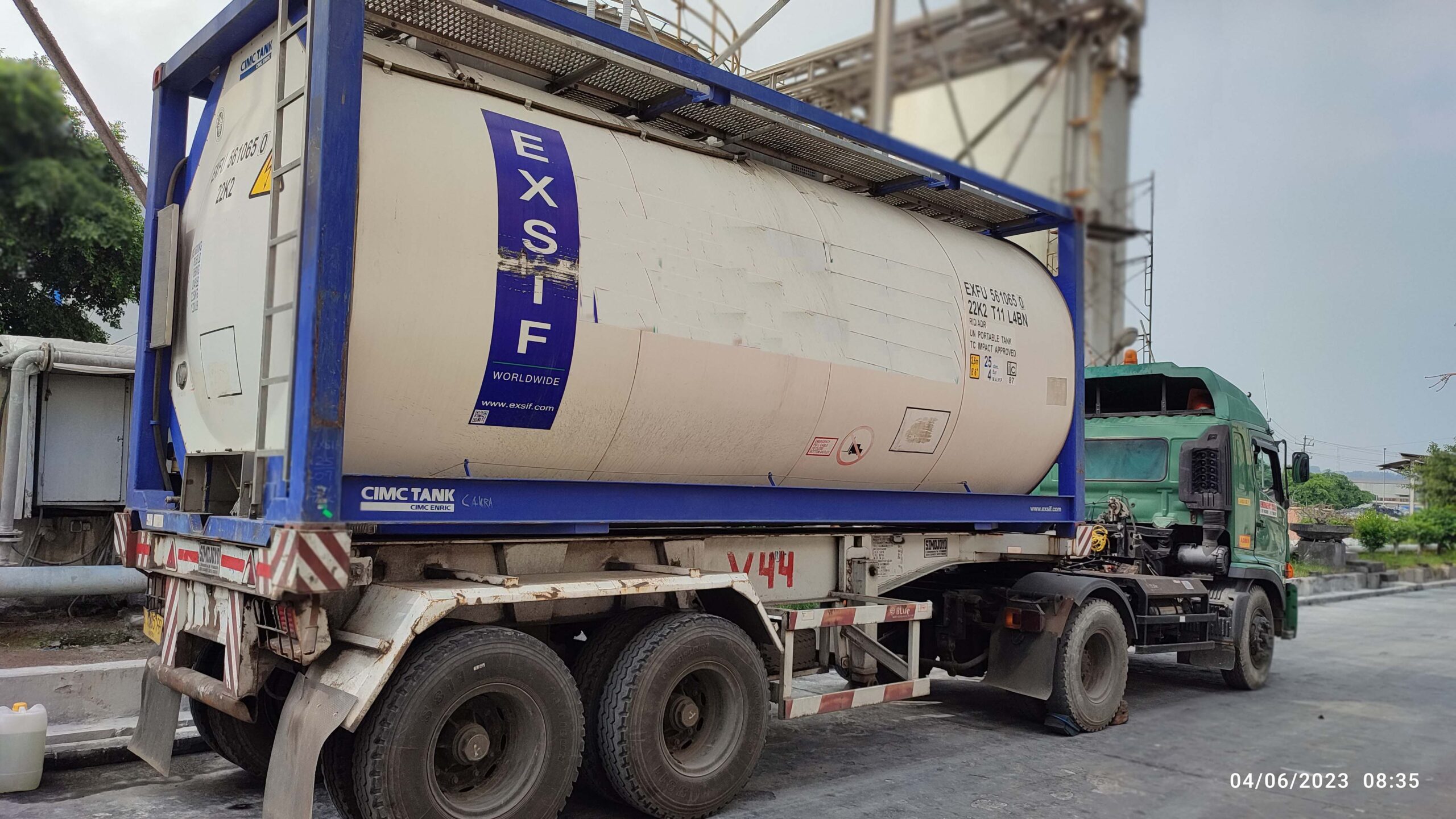 Pengisian Isotank Phosphoric Acid - Petrocentral | STPP Manufacturer Pengisian Isotank Phosphoric Acid - Petrocentral | STPP Manufacturer